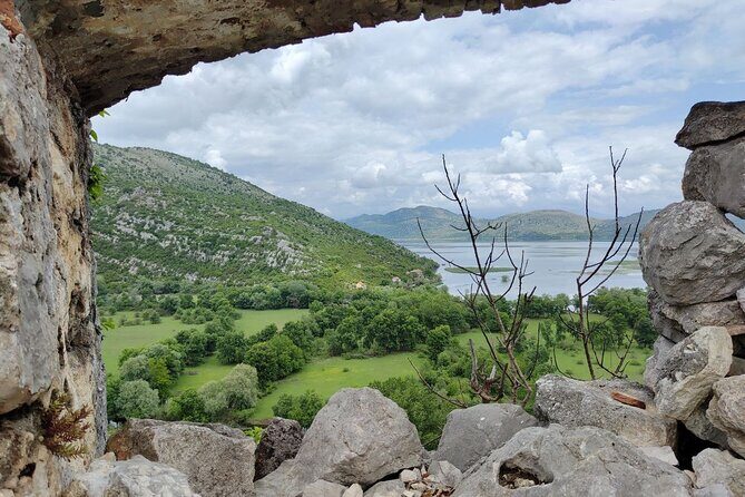Skadar Lake on kayaks Experience with Spectacular Views - The Group and Logistics