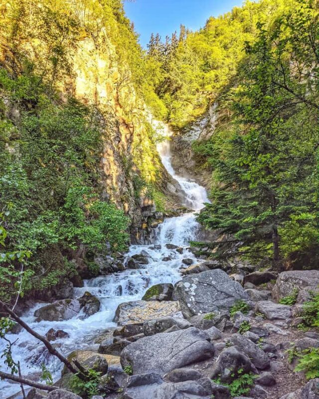 Skagway Outlaws Theatre Show and E-bike Adventure - What to Expect from This Unique Tour