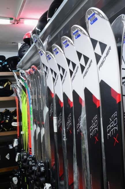 Ski and Snowboard equipment rental in Borovets - An In-Depth Look at the Rental Experience