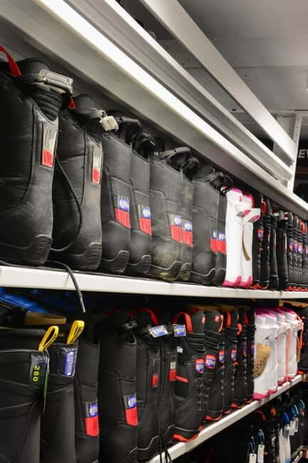 Ski and Snowboard equipment rental in Borovets - FAQ