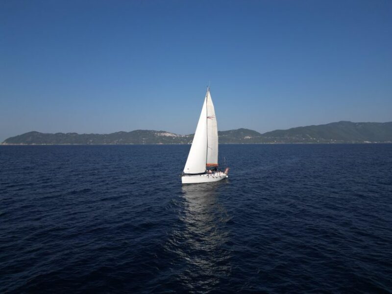 Skiathos: Sailing daytrip with Lunch - Key Points