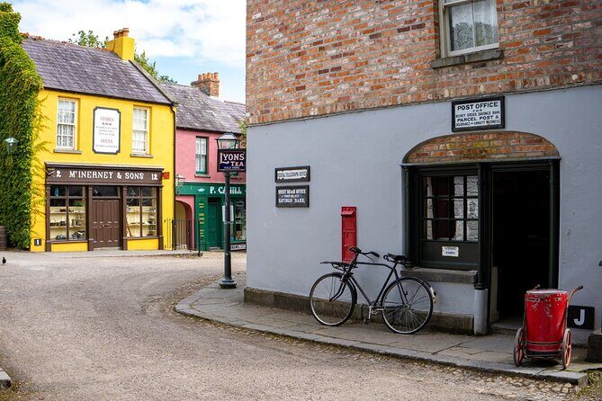 Skip the Line: Bunratty Castle and Folk Park Admission Ticket - Walking Through the Folk Park: A Living Irish Village