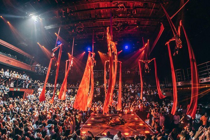 Skip the line: Cancun Coco Bongo Gold Member Entrance Ticket - The Experience in Detail