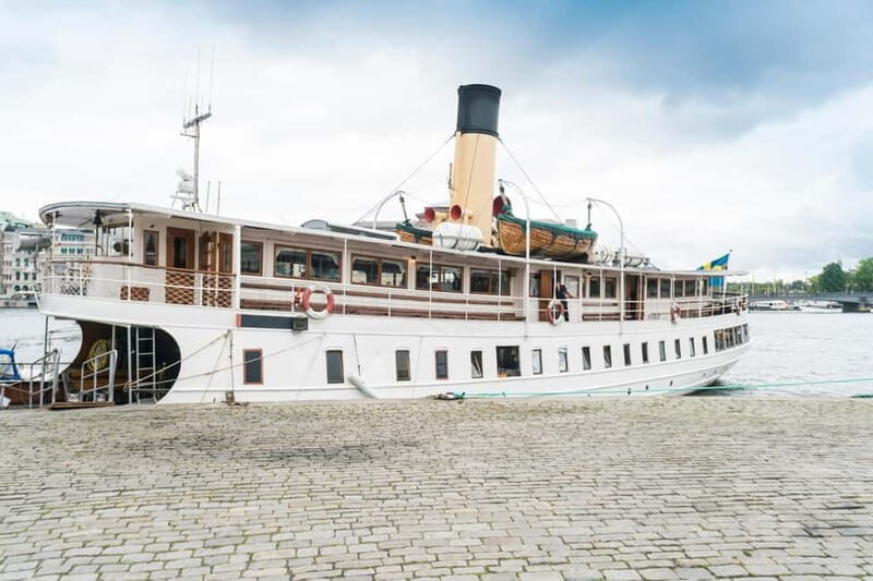Skip-the-line Drottningholm Palace Stockholm Tour by Ferry - Visiting the Chinese Pavilion (6-hour Tour Only)