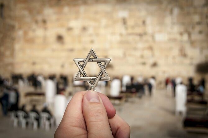 Skip-the-line Great Synagogue and Jewish Museum Private Tour - FAQs