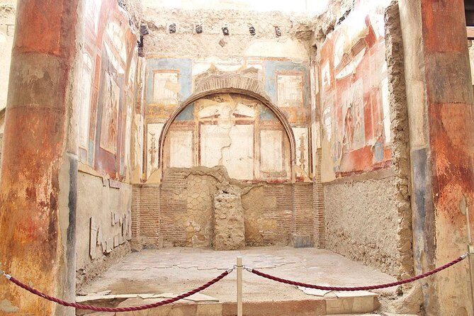 Skip the Line Half Day Private Tour of Herculaneum Highlights with Local Guide - Key Points