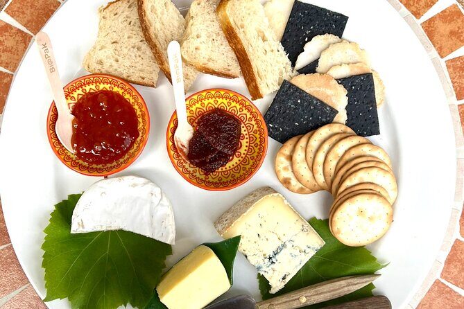Skip the Line: Handmade Cheese, Fruit Paste & Gourmet Bread & Wafers Lunch - Who Will Love This Tour?