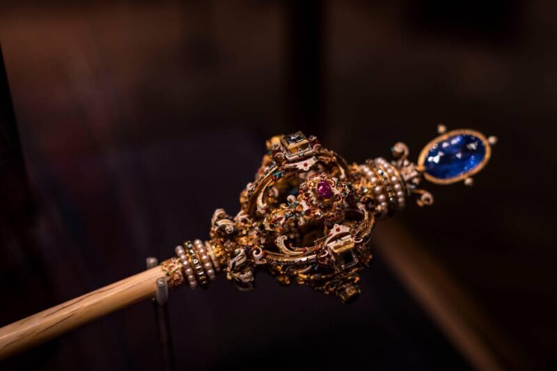 Skip-the-line Imperial Treasury Vienna Private Guided Tour - Transportation and Convenience