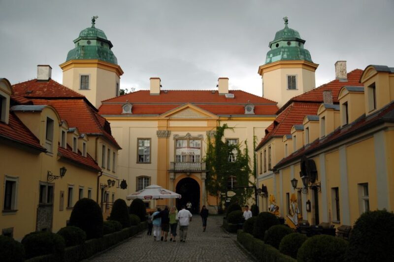 Skip-the-line Ksiaz Castle from Wroclaw by Private Car - Key Points