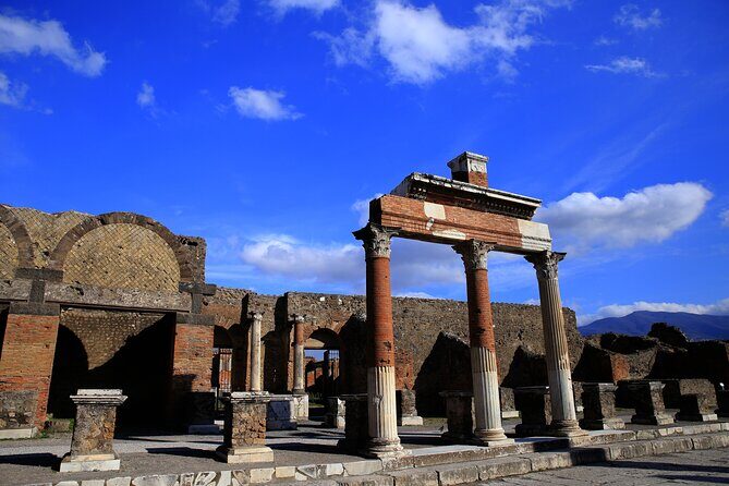 Skip the Line Pompeii Tour For Kids and Families w Special Guide - An In-Depth Look at the Pompeii Family Tour Experience
