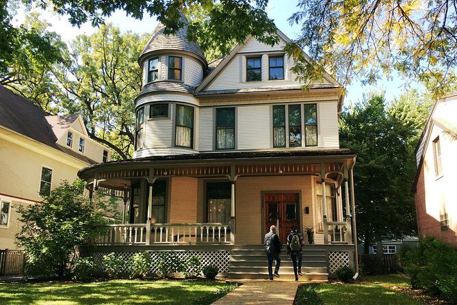 Skip the Line: Public Tour-Adult Admission Ticket (50 mins) - Key Points
