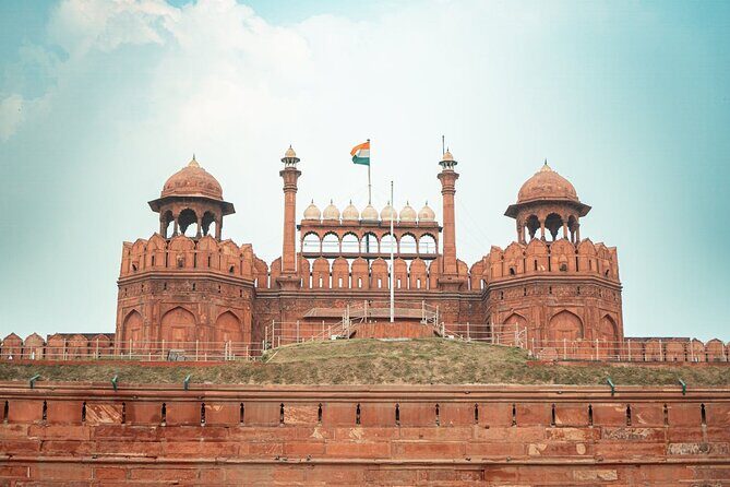 Skip-the-Line Red Fort Tour with Expert Guide & Pick-Up Included - Key Points