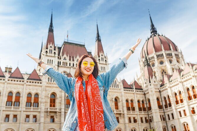 Skip-the-line St. Stephen Basilica Budapest Old Town Tour - An In-depth Look at the Tour Itinerary
