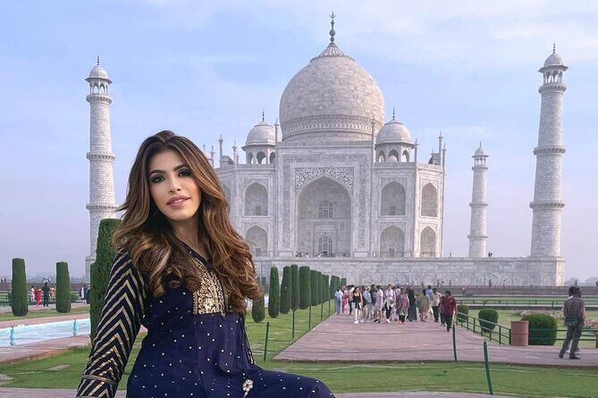 Skip the line Taj Mahal, Agra Fort, and Baby Taj Tour from Delhi - The Journey Begins: From Delhi to Agra