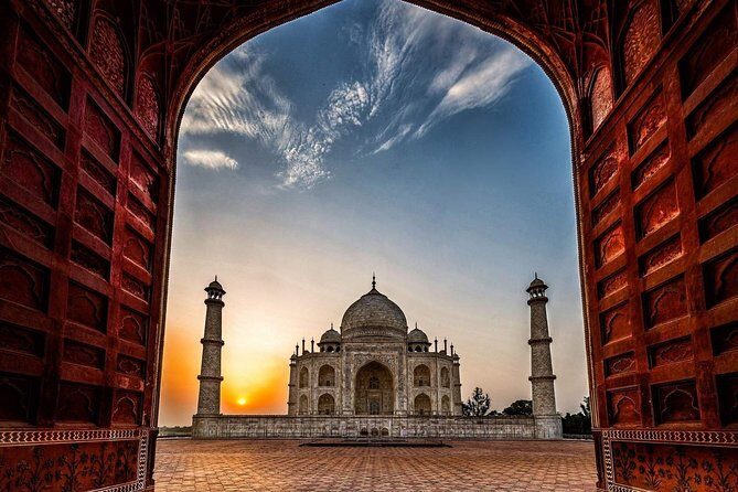 Skip The Line: Taj Mahal Tour From New Delhi With Drop At Jaipur - Exploring the Taj Mahal