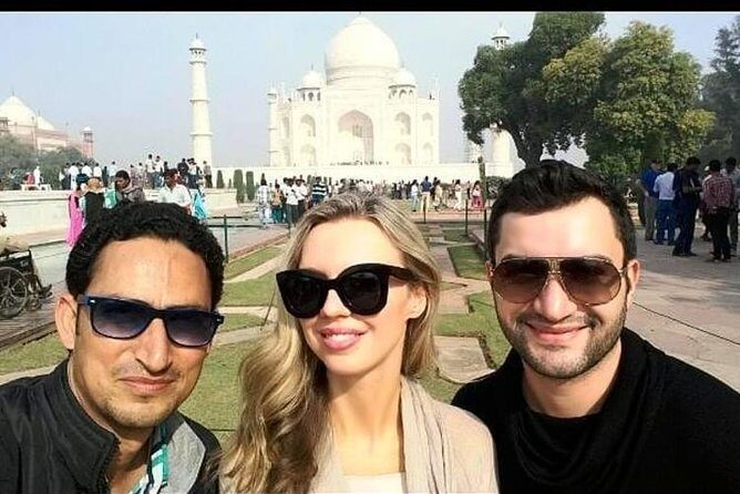 Skip-the-Line : Taj Mahal with Mausoleum Tickets with Guided Tour - Authentic Experiences and Highlights