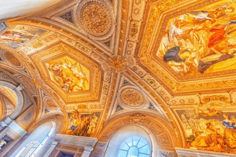 Skip the line Vatican Museum Sistine & St.Peter Private Tour - Practical Tips and Considerations