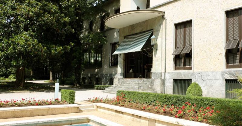 Skip-the-line Villa Necchi Campiglio and Milan Downtown Tour - A Closer Look at the Experience