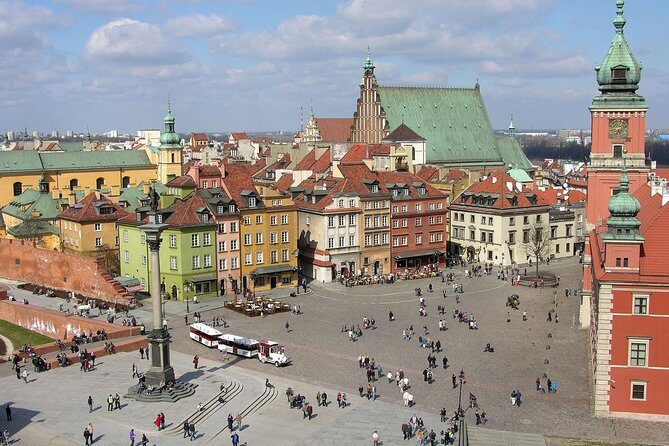 Skip-the-Line Warsaw Royal Castle Private Guided Tour - The Experience in Detail