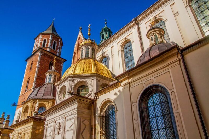 Skip-the-Line Wawel Castle Chambers Private Tour - Practical Details and Tips
