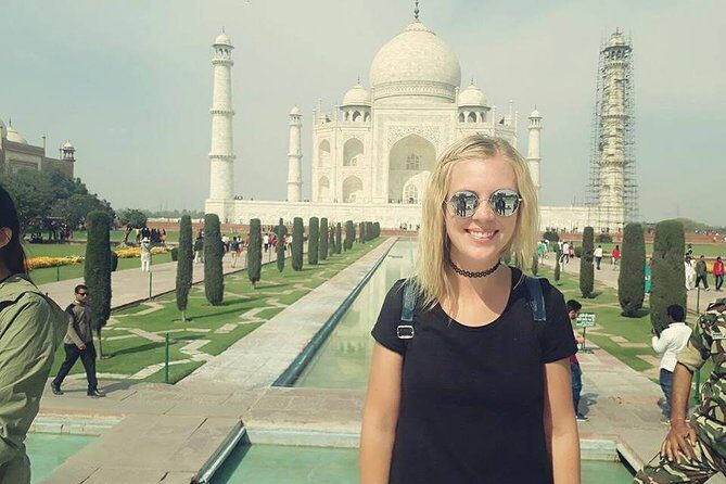 Skip the Lines: Taj Mahal and Agra fort tour from Delhi by Car - An In-Depth Look at the Tour Experience