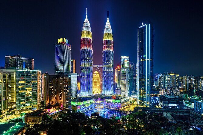 Sky-High Dining Experience at the Iconic Petronas Twin Towers - The Itinerary: A Deep Dive