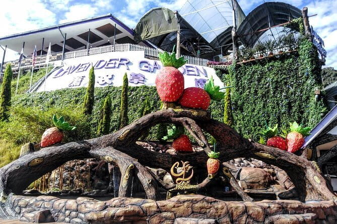Sky Mirror Experiences at Kuala Selangor plus Batu Caves Stopover - Sasaran Beach: A photographer’s dream