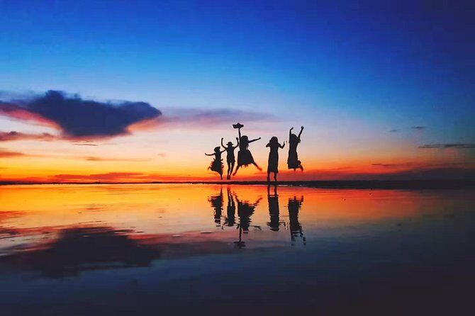 Sky-Mirror Photographing and Proboscis Monkey & Fireflies Watching River-Cruise - Starting Off: A Warm Welcome & High Tea