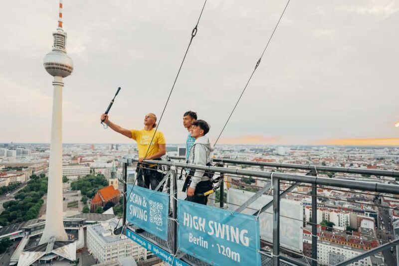 Sky Walk - 120 Meters above Berlin - Key Points