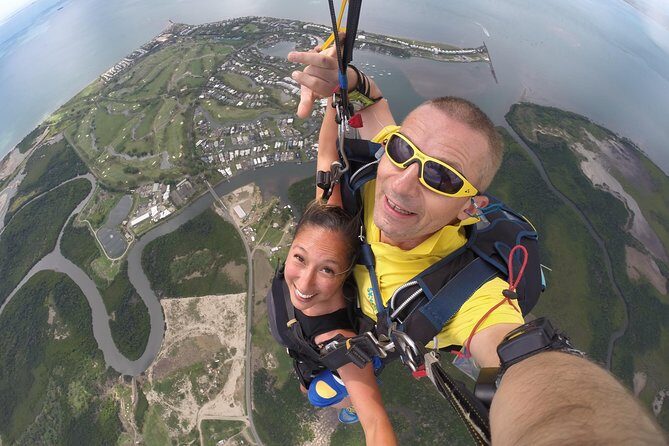 Skydive Fiji Legend 13000ft Tandem Jump (60 seconds free fall) - The Experience in Detail
