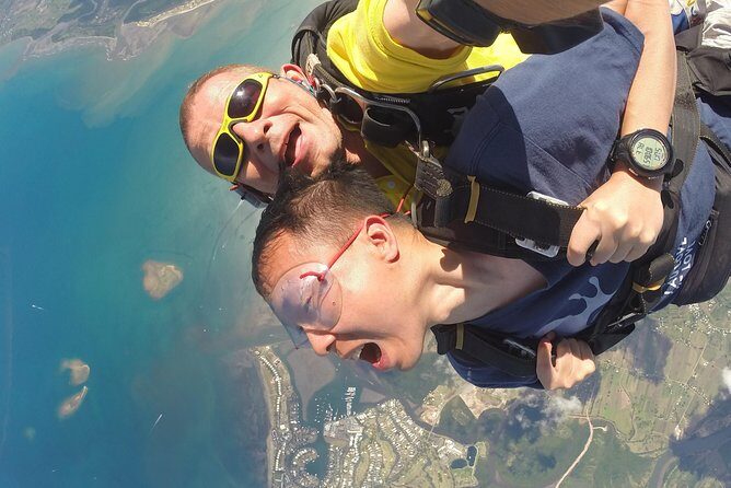 Skydive Fiji Radical 10000ft Tandem Jump (30 seconds free fall) - Flexibility and Booking
