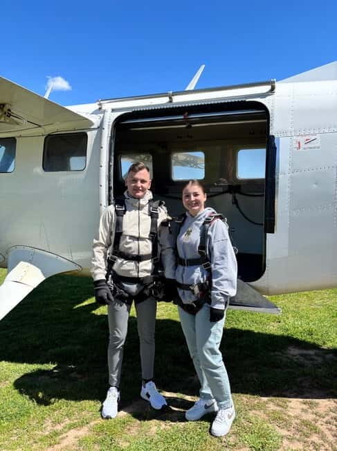Skydive Over Barcelona 13,000ft Tandem Jump + Transport - FAQ