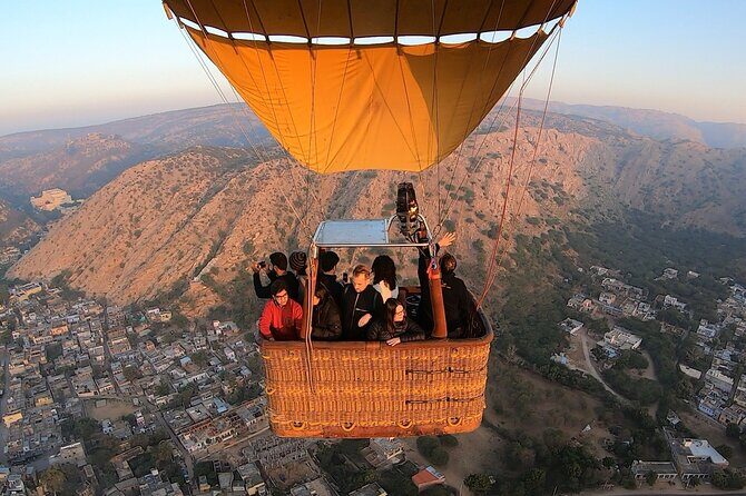 SkyWaltz Hot Air Balloon Safari - The Value for Money