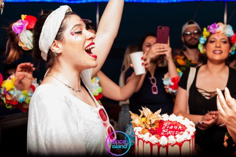 Sliema: Sailboat Party with an Open Bar, Food, and Swimming - FAQ