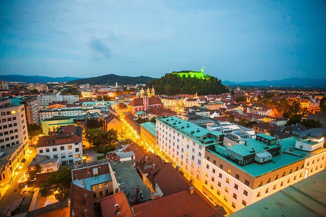 Slovenian culinary experience in Ljubljana | Private tour - The Architecture and Points of Interest