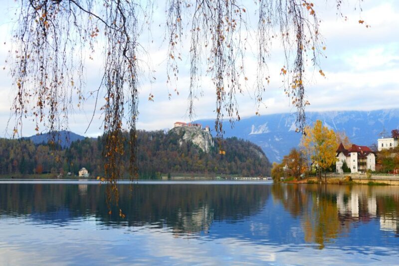 Slovenia's lakes, Nature and Waterfall - How the Experience Comes Together