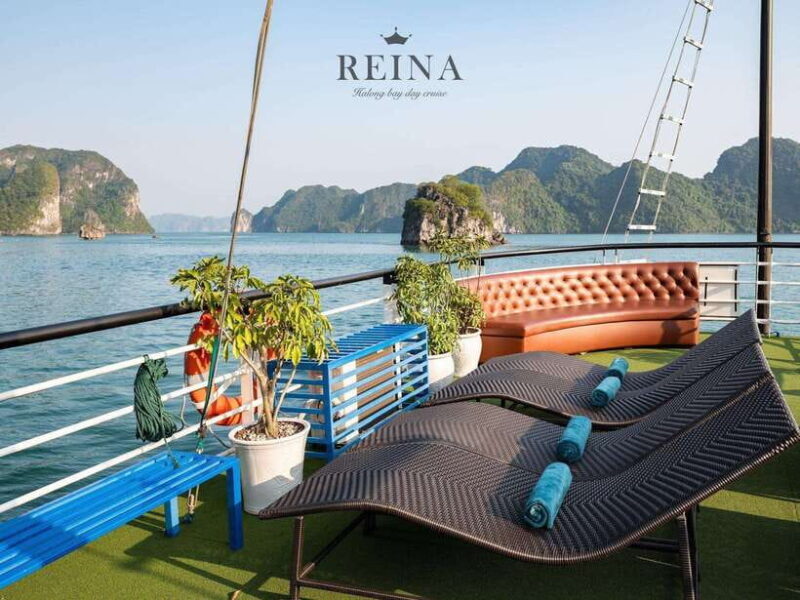 Small Deluxe Cruise in Halong Bay Day with Lunch and Sunset - The Sum Up