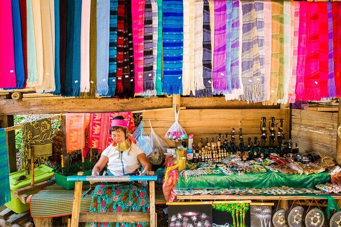 Small Group 1-Day Tour to Chiang Rai 3 Temples, Long-neck Tribe - Who Will Appreciate This Tour?