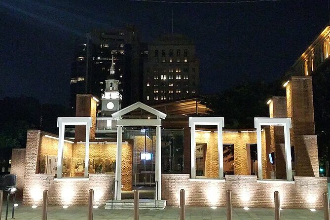 Small-Group Alexander Hamilton Public Walking Tour in Philadelphia - A Deep Dive into the Tour Experience