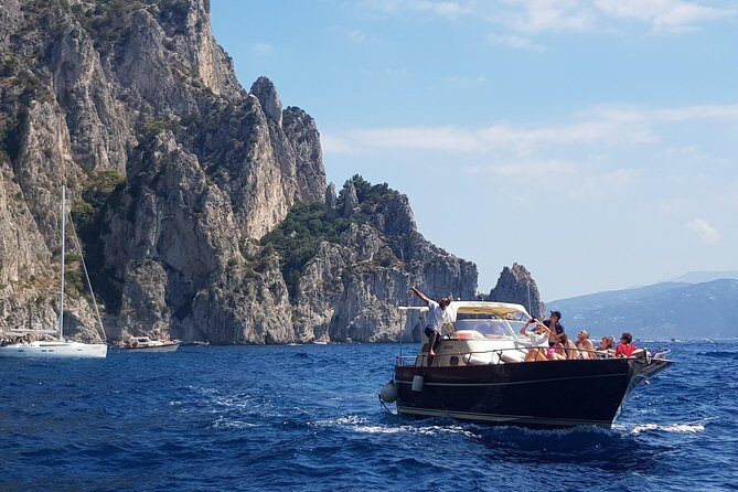 Small-Group Capri and Blue Grotto Boat Tour from Sorrento 5 Hours - FAQ