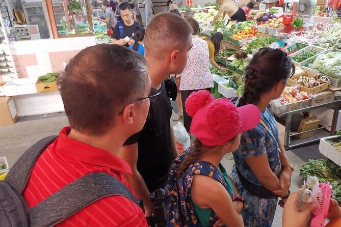 Small Group Chinatown Walking Tour with 6 Delicious Food Tastings - A Deep Dive into the Experience