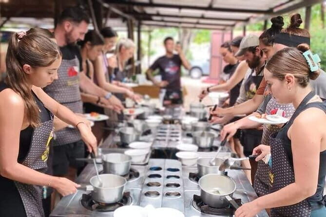 Small Group cooking Class by Authentic Thai Cooking - FAQ