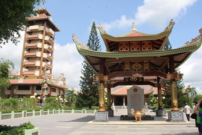 Small-group Cu-Chi Tunnel: 1-Day Ben-Duoc Temple & Liberated Zone - FAQ