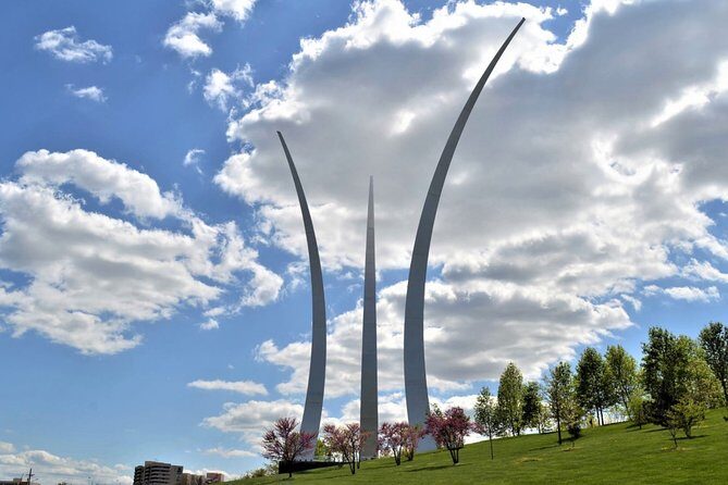 Small Group D.C. Memorial & Changing of the Guard Tour - Authentic Traveler Feedback
