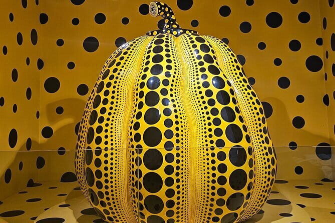 Small Group Day Tour in West Jeju Healing Island - Dolphin Encounter at Conch Park