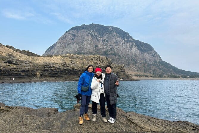 Small Group Day Tour in West Jeju Healing Island - Exploring Hallim Park