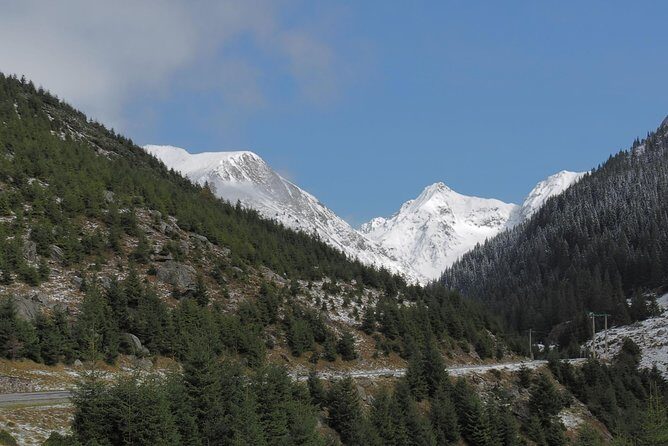 Small-Group Day trip Transfagarasan road and Poienari Fortress from Brasov - Who Should Book This Tour?