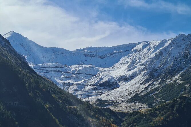 Small-Group Day trip Transfagarasan road and Poienari Fortress from Brasov - FAQs