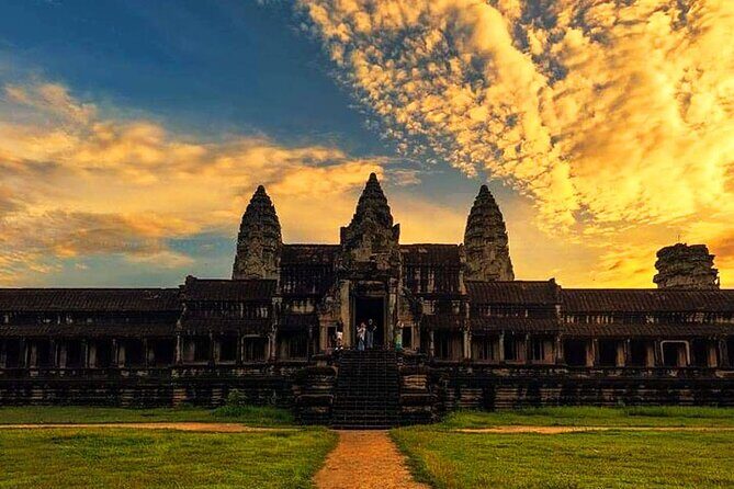 Small-Group Explore Angkor Wat Sunrise Tour with Guide - Key Points