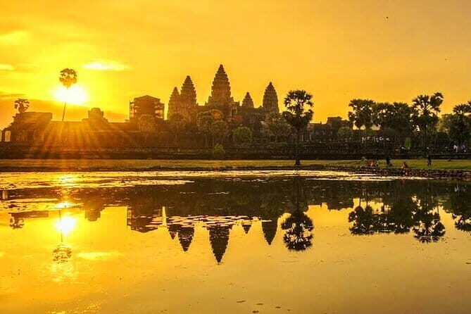 Small-Group Explore Angkor Wat Sunrise Tour with Guide - Key Points